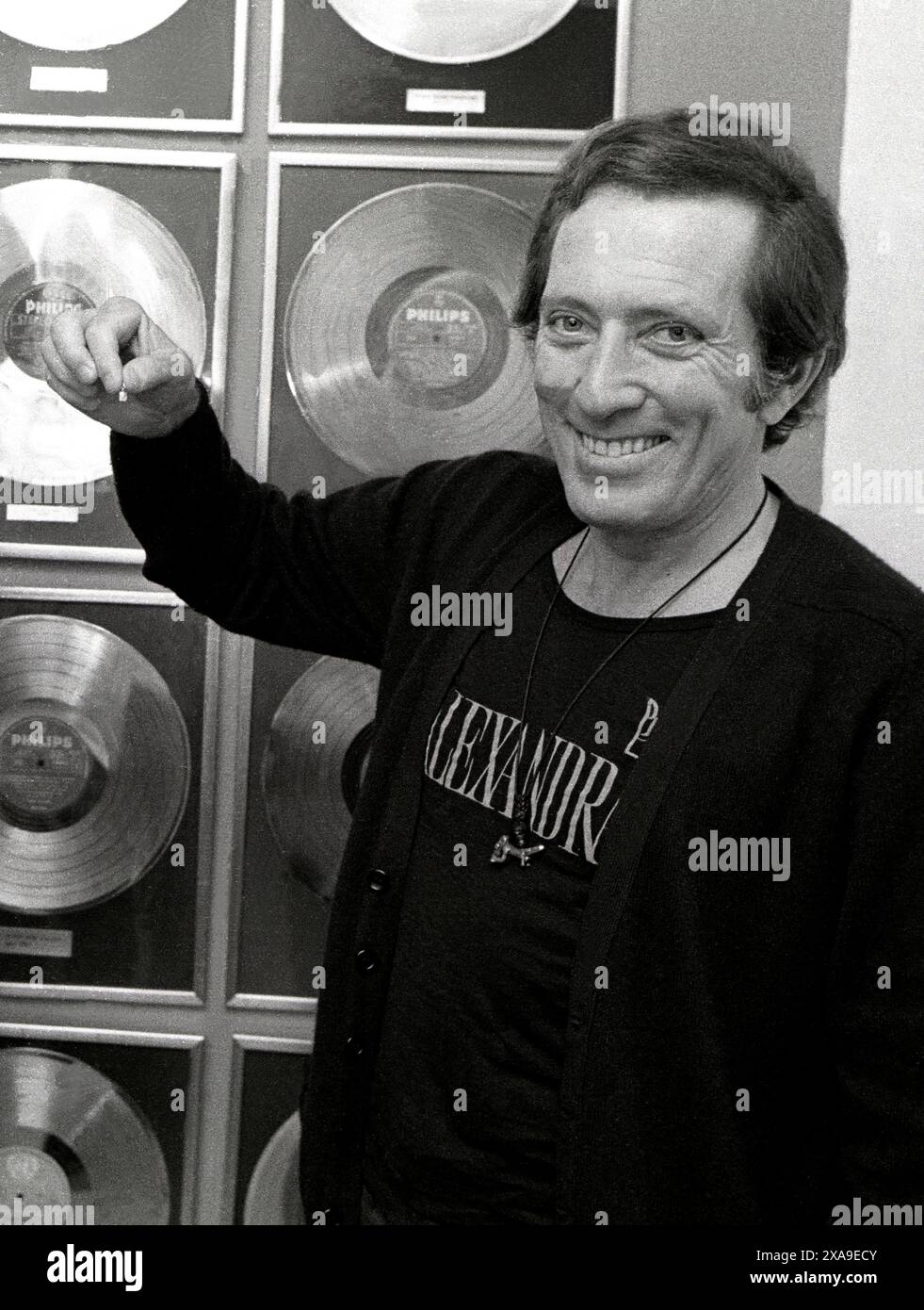 ANDY WILLIAMS American singer in Sweden to receive Gold disc handed ...