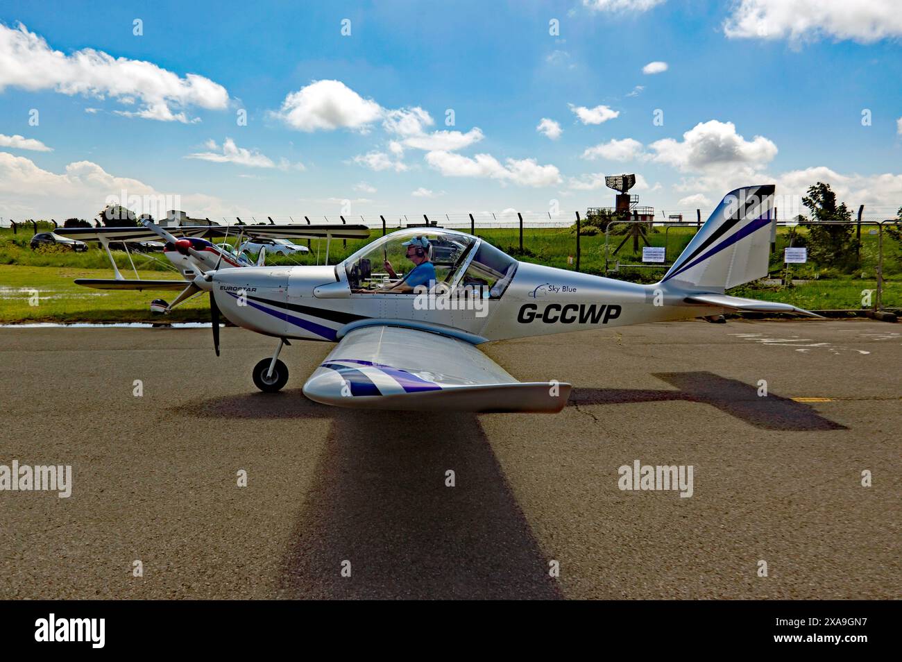 An Evektor EV-97 EuroStar, taxiing in, after landing, during the Kent ...