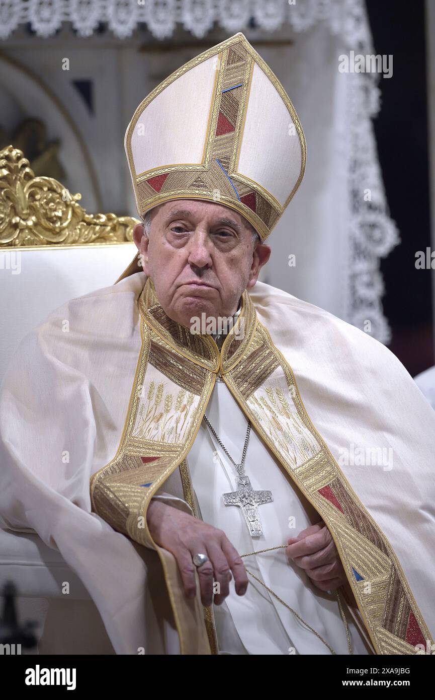 Pope Francis during a Corpus Domini procession between the basilicas ...