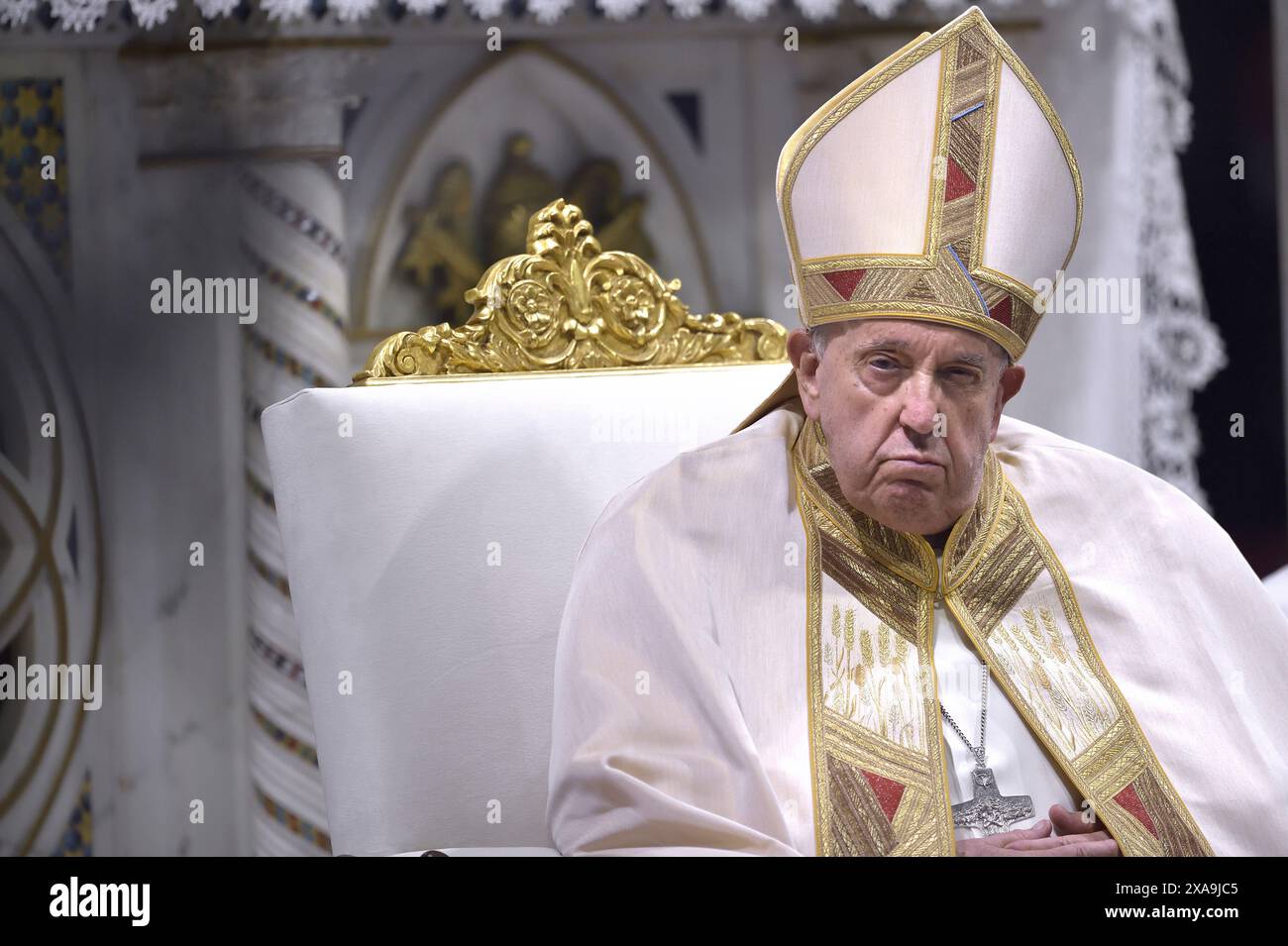 Pope Francis during a Corpus Domini procession between the basilicas ...