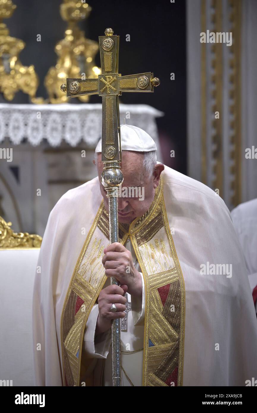 Pope Francis during a Corpus Domini procession between the basilicas ...
