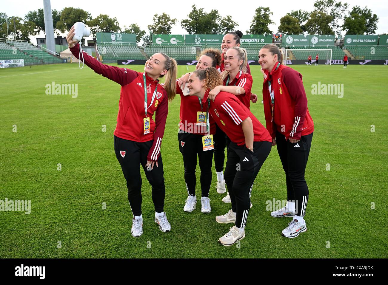 POZNAN, POLAND - 04 JUNE 2024: Wales' Charlie Estcourt, Wales' Mary ...