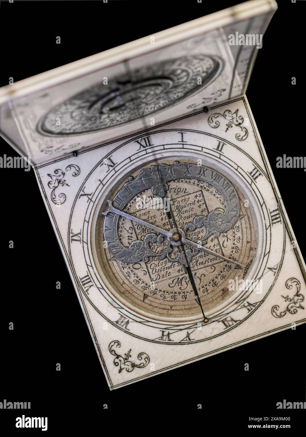 COMPASS VINTAGE OLD IVORY ‘CADRAN DE DIEPPE’ Historic French vintage ...