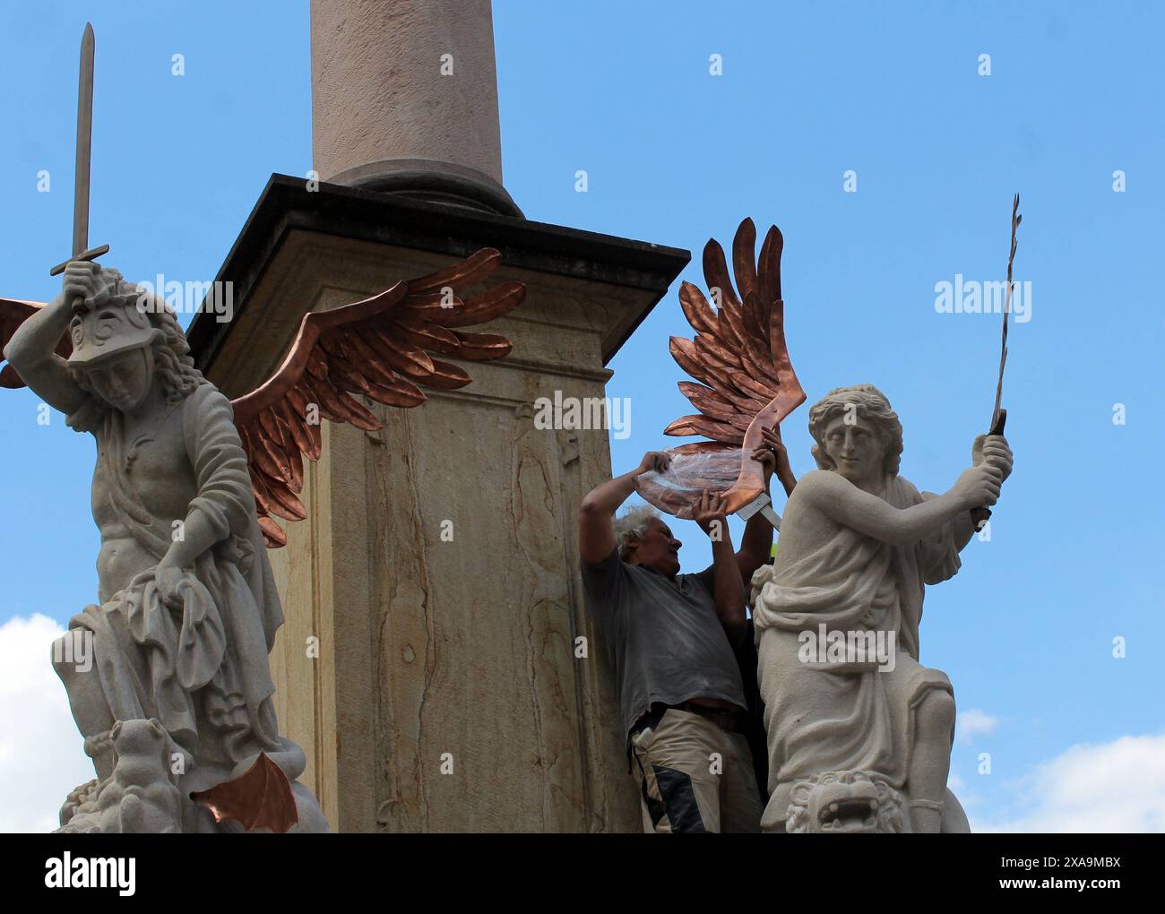 Installation of imitation statues of Angels from the 17th-century on ...
