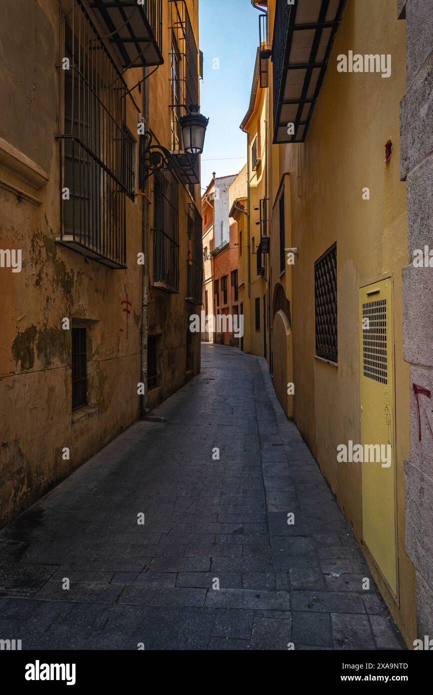 Hanging street light hi-res stock photography and images - Alamy