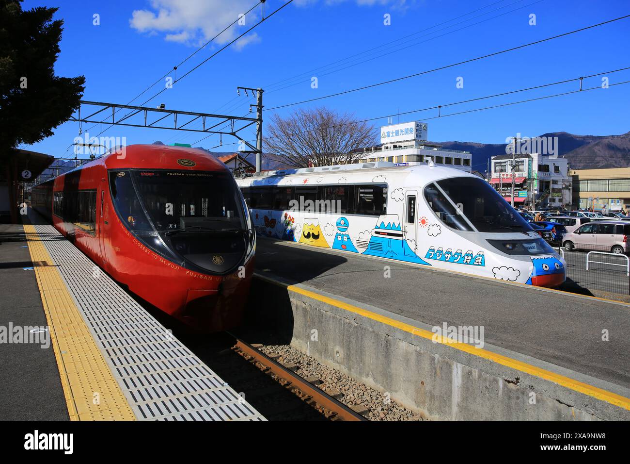 Fujisan view express train hi-res stock photography and images - Alamy