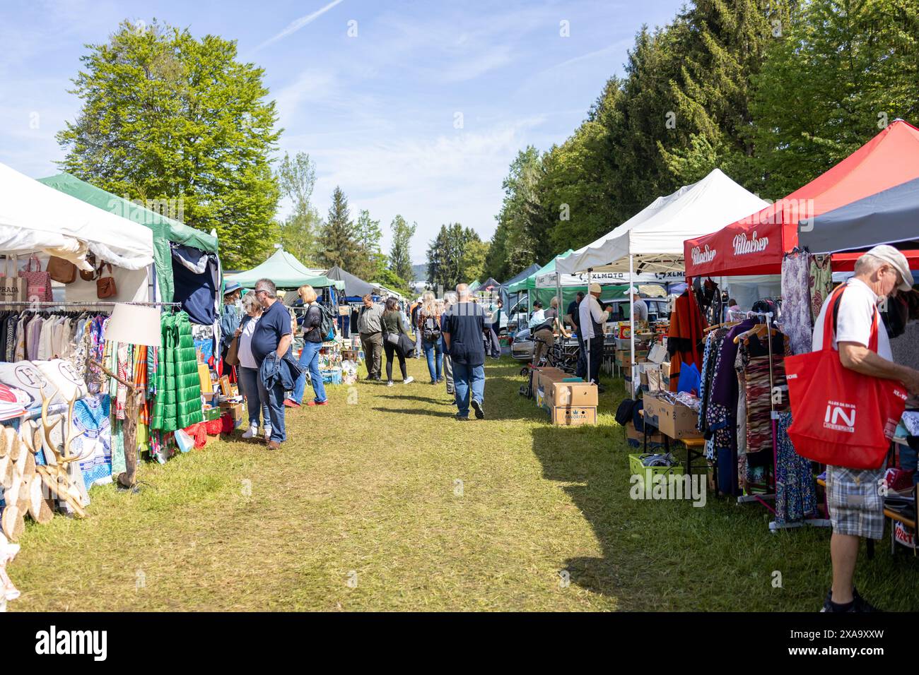 Lively outdoor event happening hi-res stock photography and images - Alamy