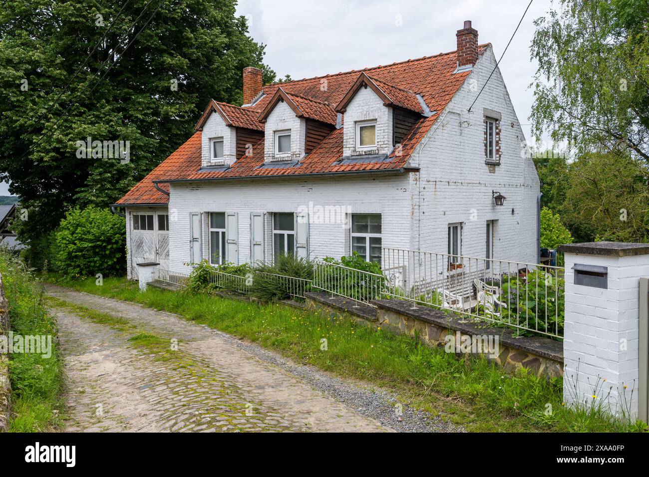 Old Country Cottage Hi Res Stock Photography And Images Alamy