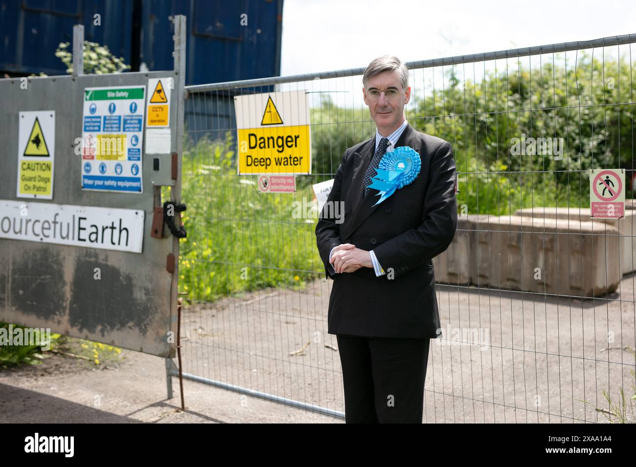 Jacob Rees-Mogg Campaigning at a Greenbelt Demonstration outside the ...