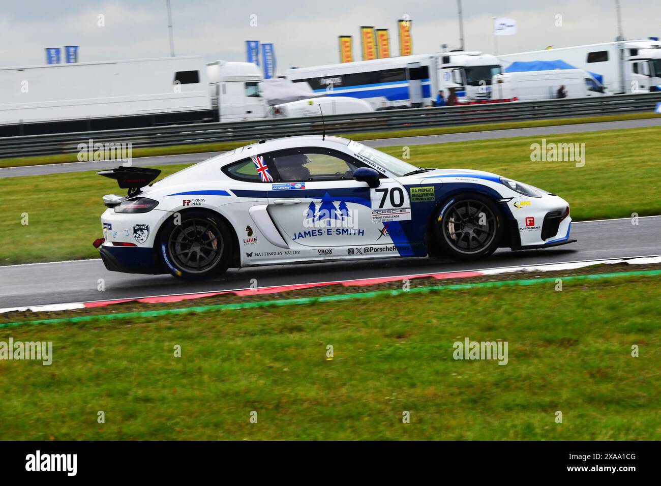 Samuel Harvey, Xentek Motorsport, Porsche 718 Cayman GT4 Clubsport ...
