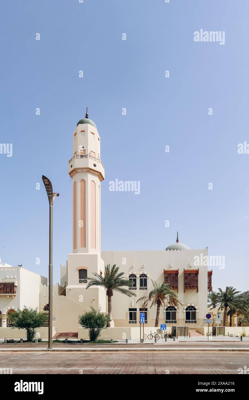 Doha, Qatar - 1 May 2024: Mosque in central Doha near Souq Waqif Stock ...