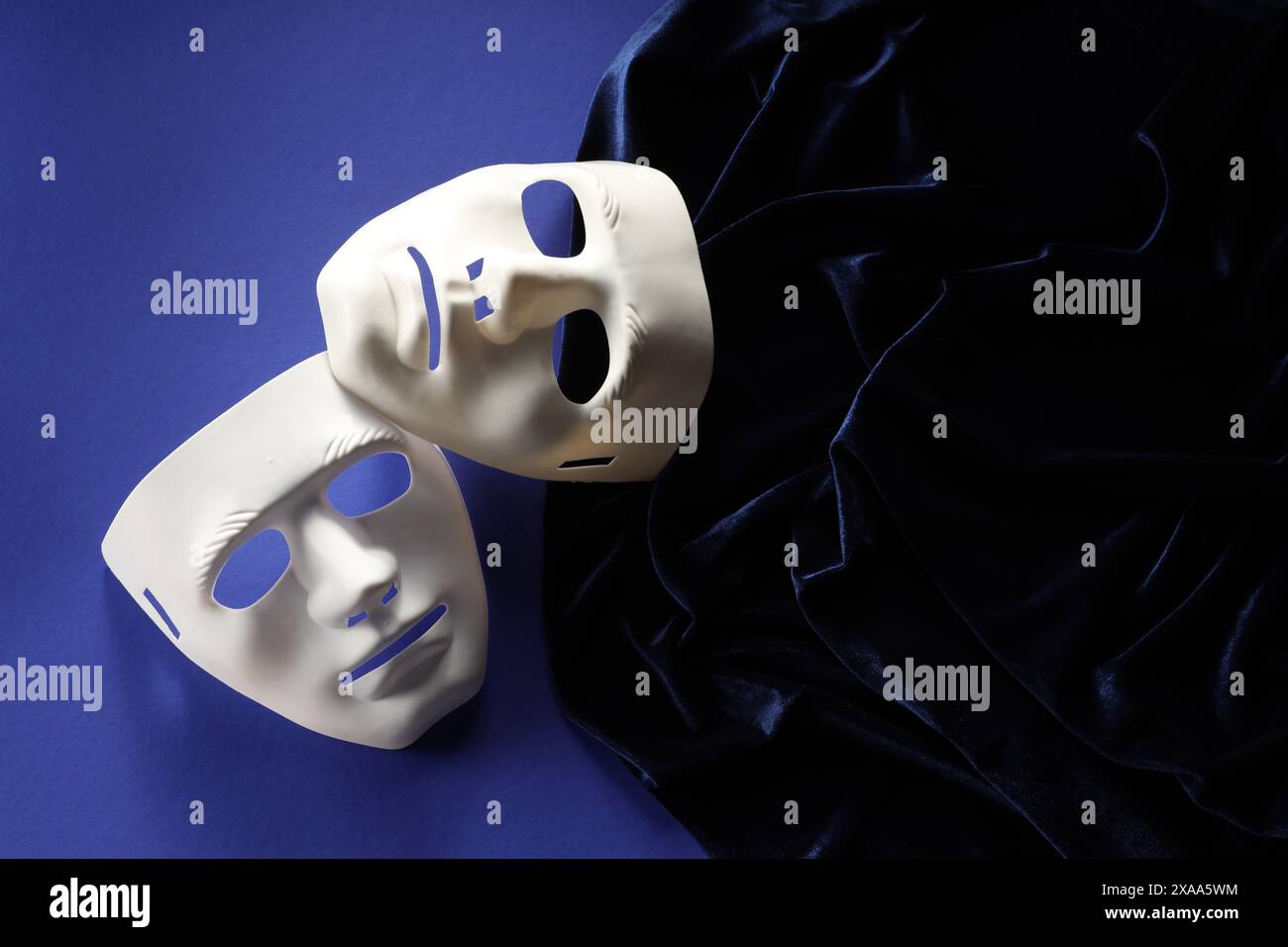 Performing arts masks hi-res stock photography and images - Alamy