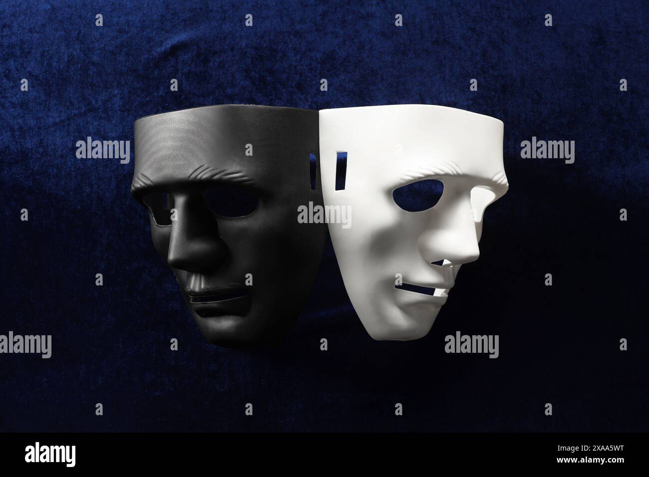 Performing arts masks hi-res stock photography and images - Alamy