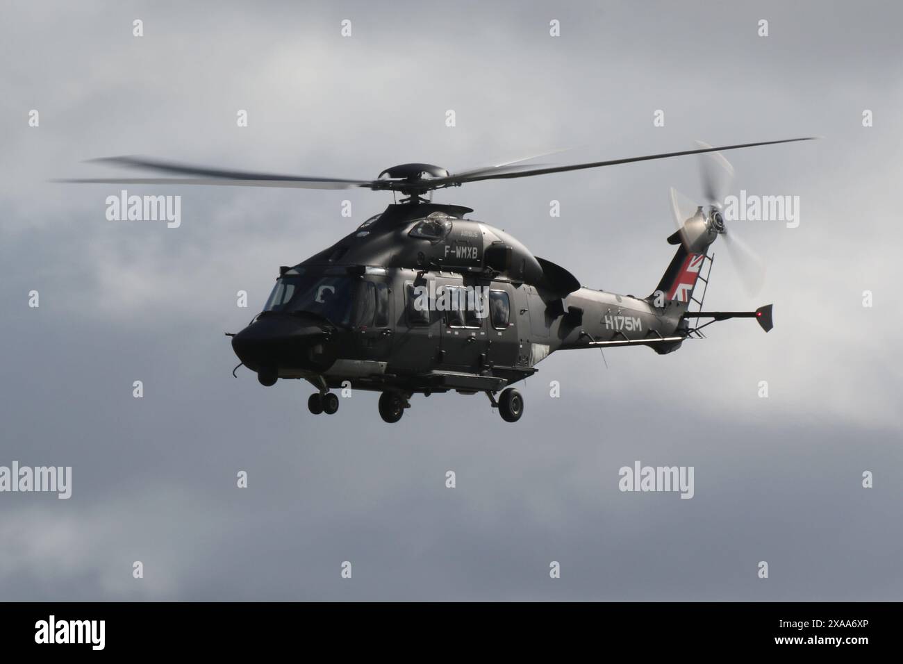 F-WMXB, an Airbus Helicopters H175M medium helicopter, departing from ...