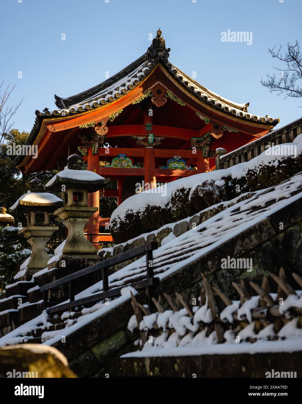 Early morning view of rare snow covered Kiyomizudera Buddhist Temple ...