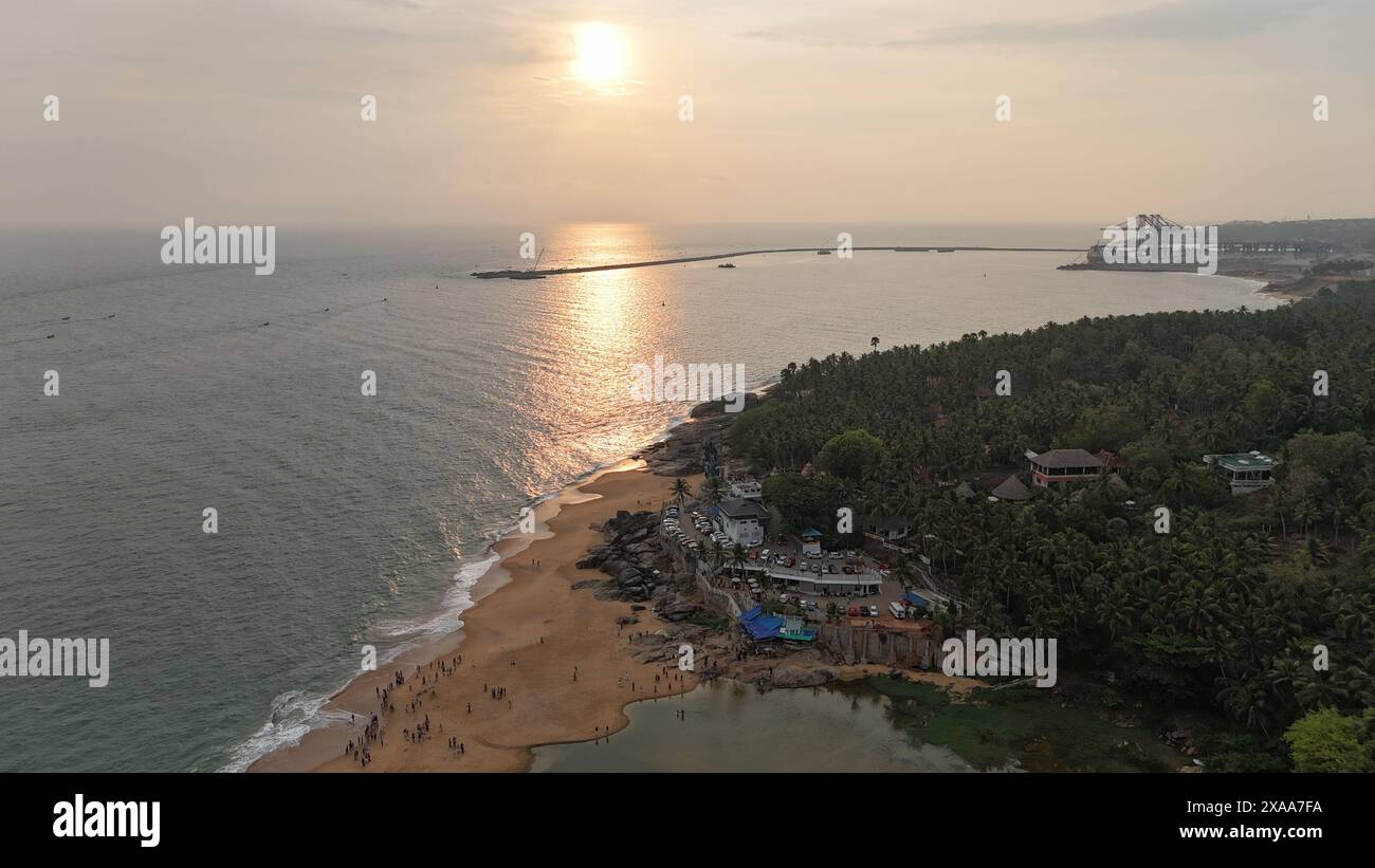Sunrise over island buildings hi-res stock photography and images - Alamy