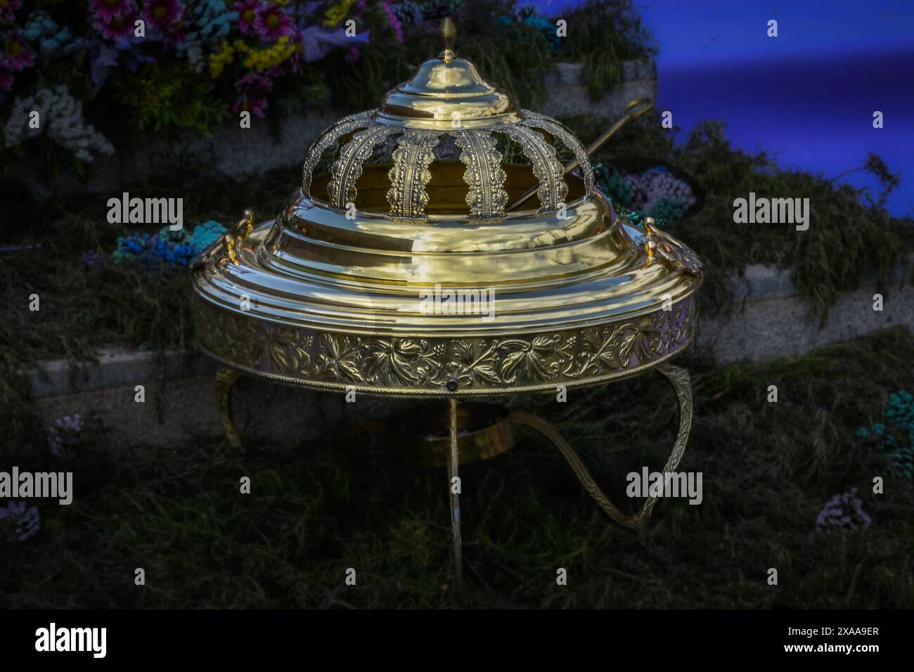 Old brazier hi-res stock photography and images - Alamy