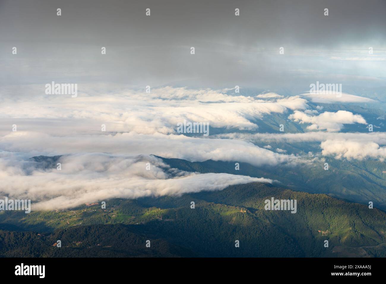 Atmospheric clouds hover hi-res stock photography and images - Alamy