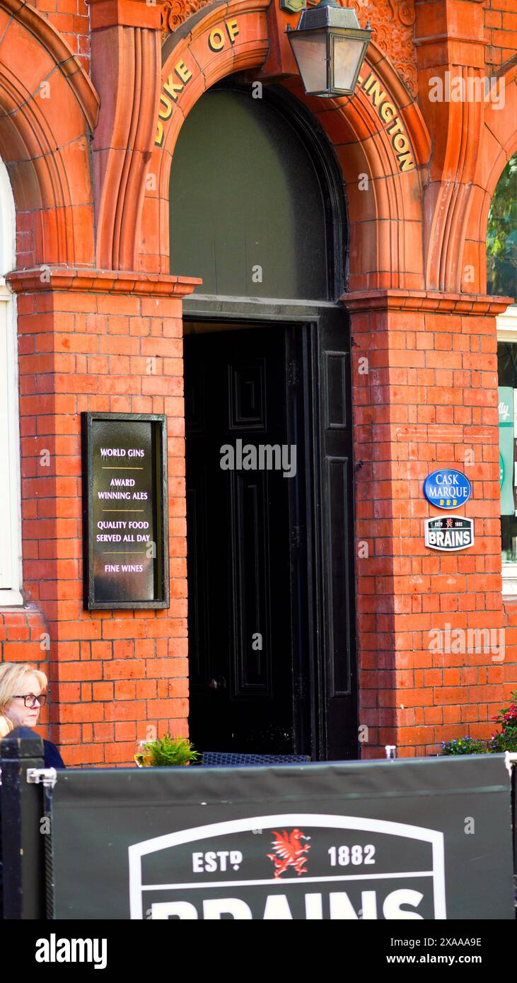 Cardiff, Wales October 29 2023: Entrance to the Duke of Wellington Pub ...