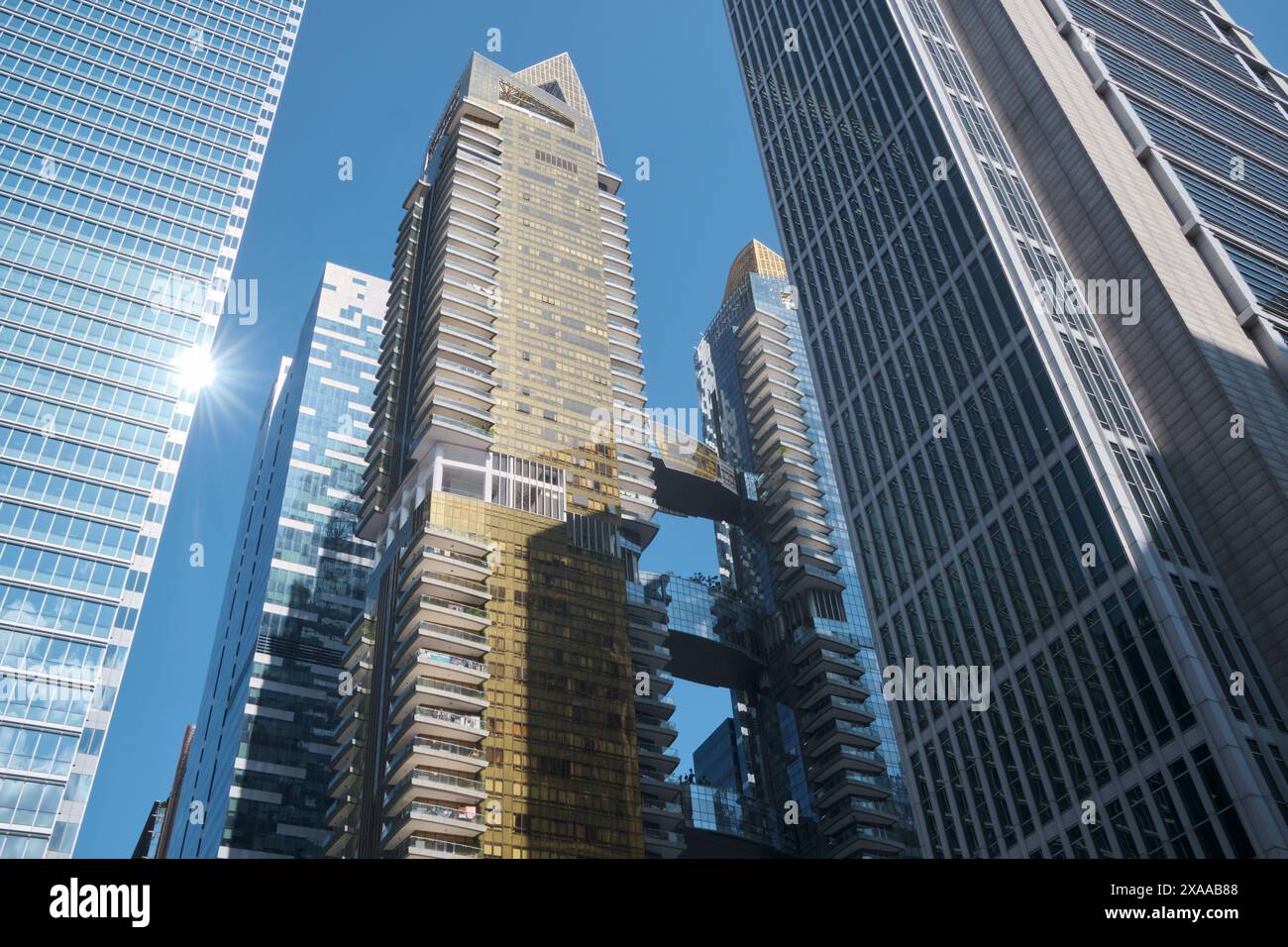 One Shenton Way towers in Tanjong Pagar, Singapore Stock Photo - Alamy