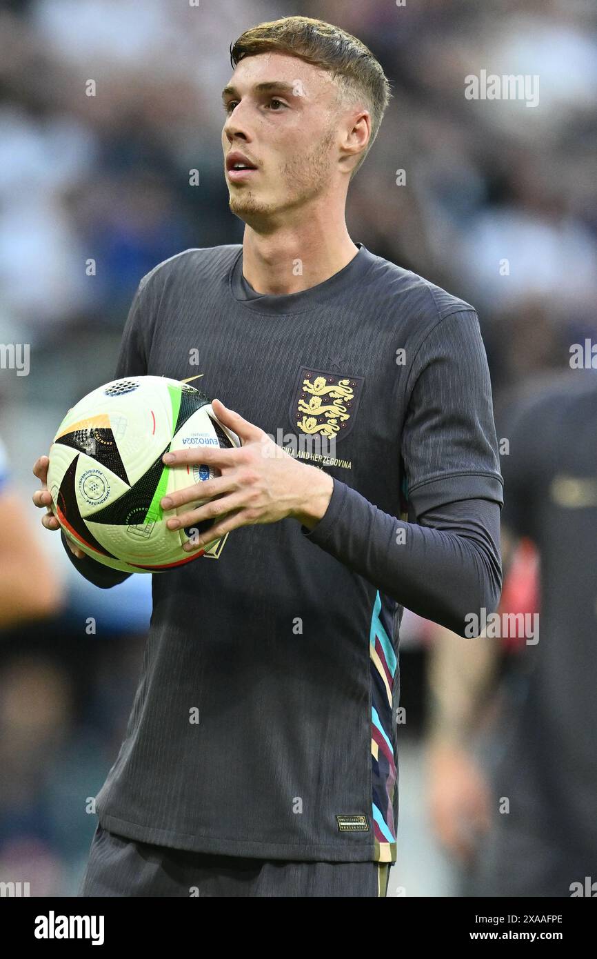 NEWCASTLE UPON TYNE, ENGLAND - JUNE 3: Cole Palmer of England scoring ...