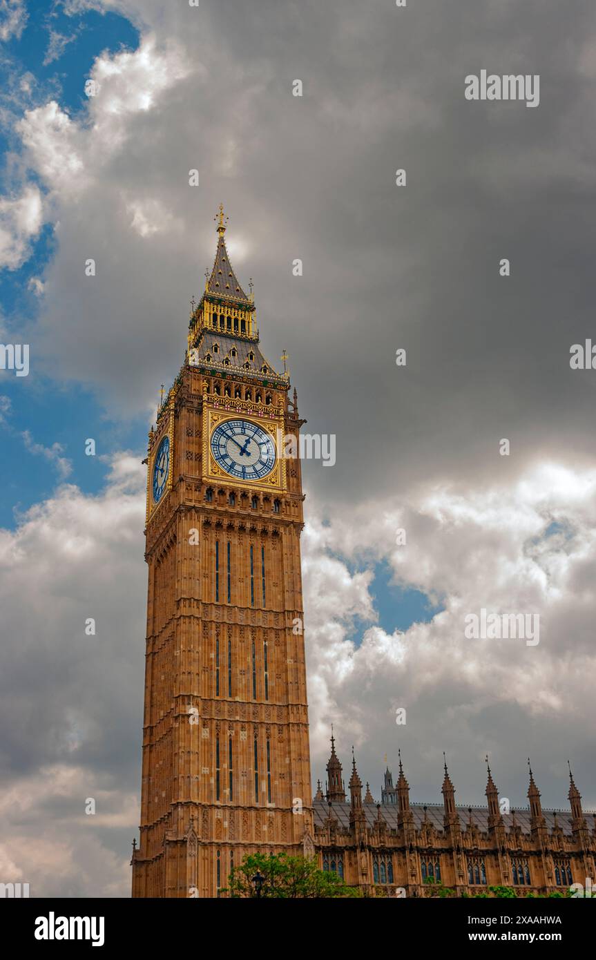 Estructura de temple hi-res stock photography and images - Alamy