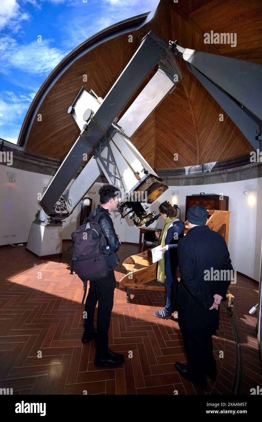 Carte du ciel telescope of the vatican observatory hi-res stock ...