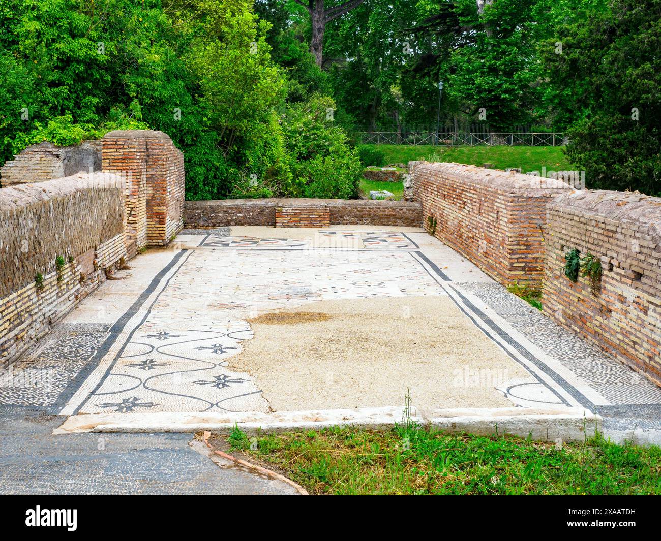 Warehouse in the warehouse district - Archeological Park of Ostia ...