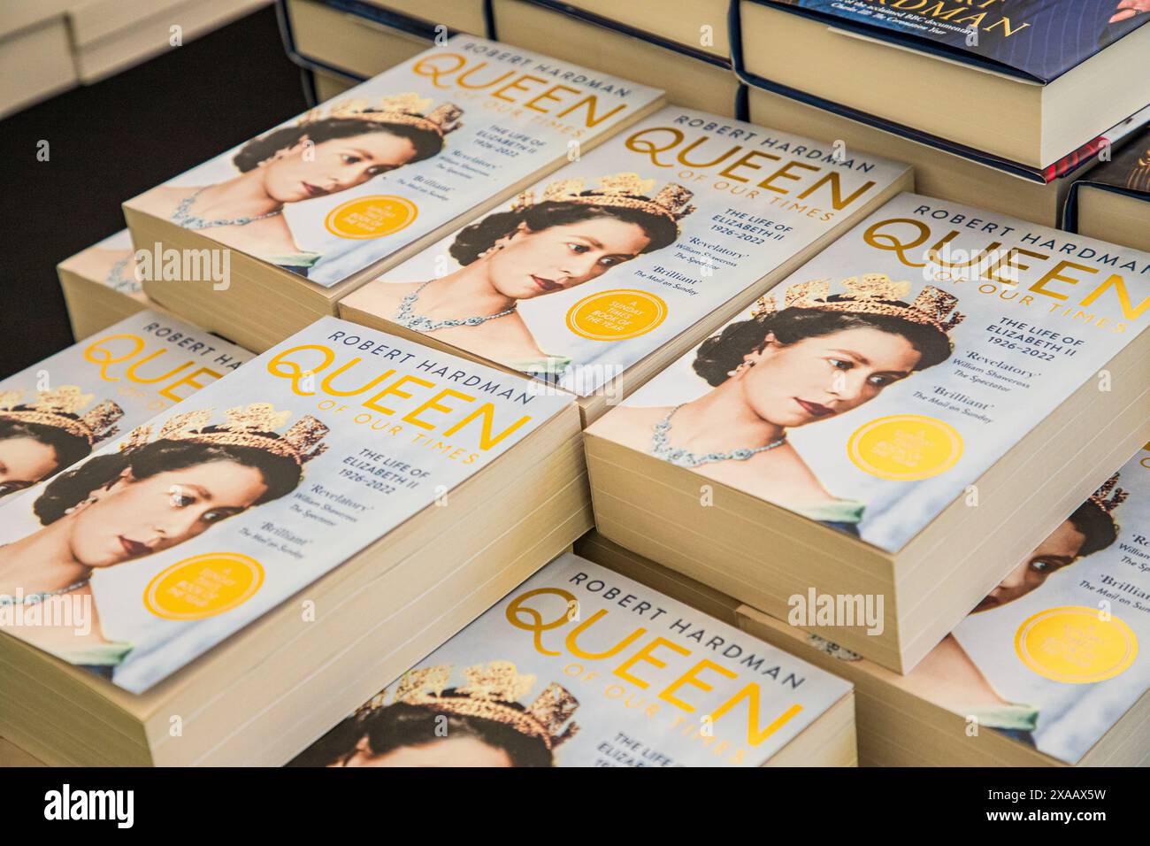 Robert hardman queen of the world hi-res stock photography and images ...