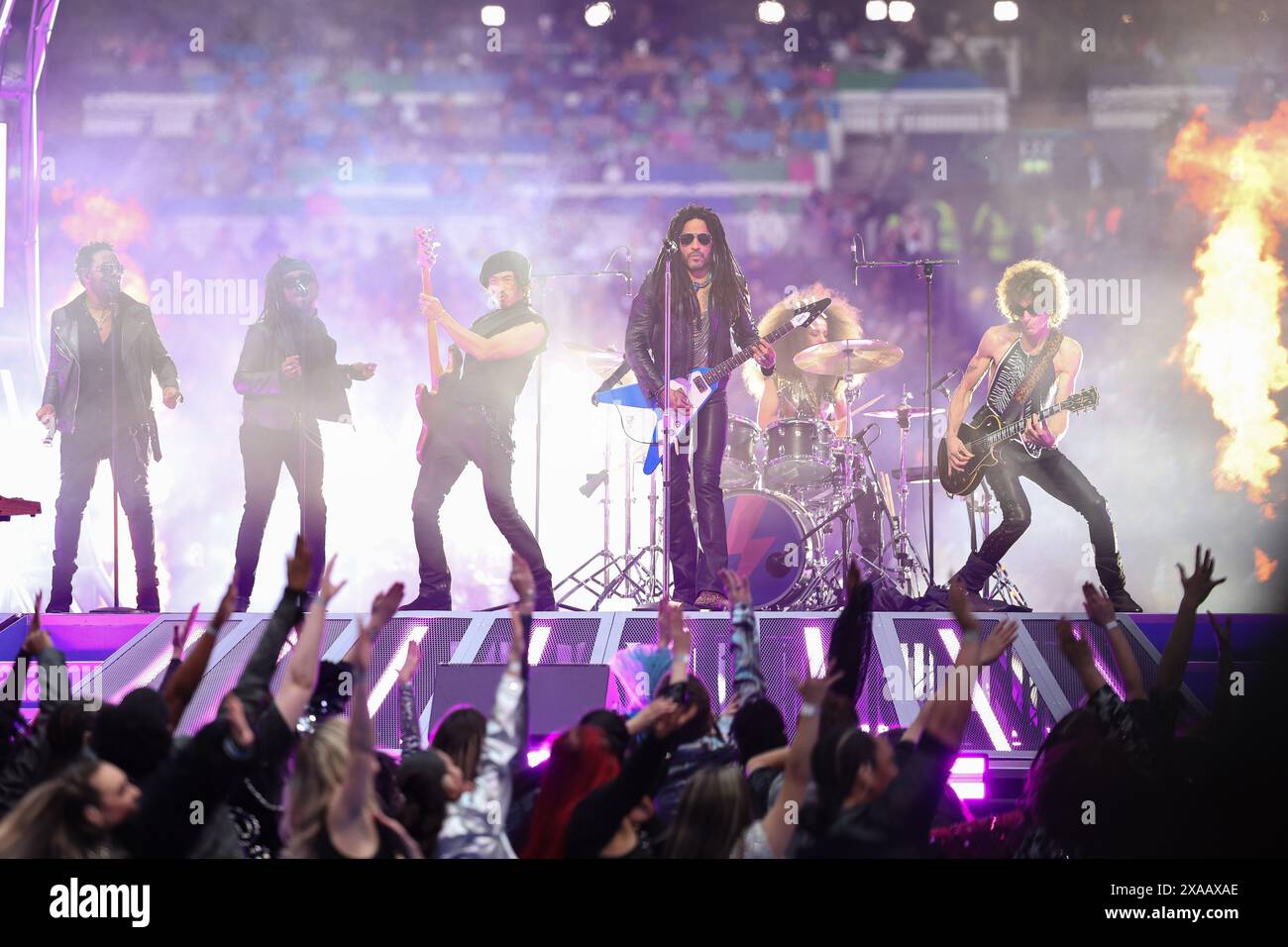 Lenny kravitz 2024 hi-res stock photography and images - Alamy