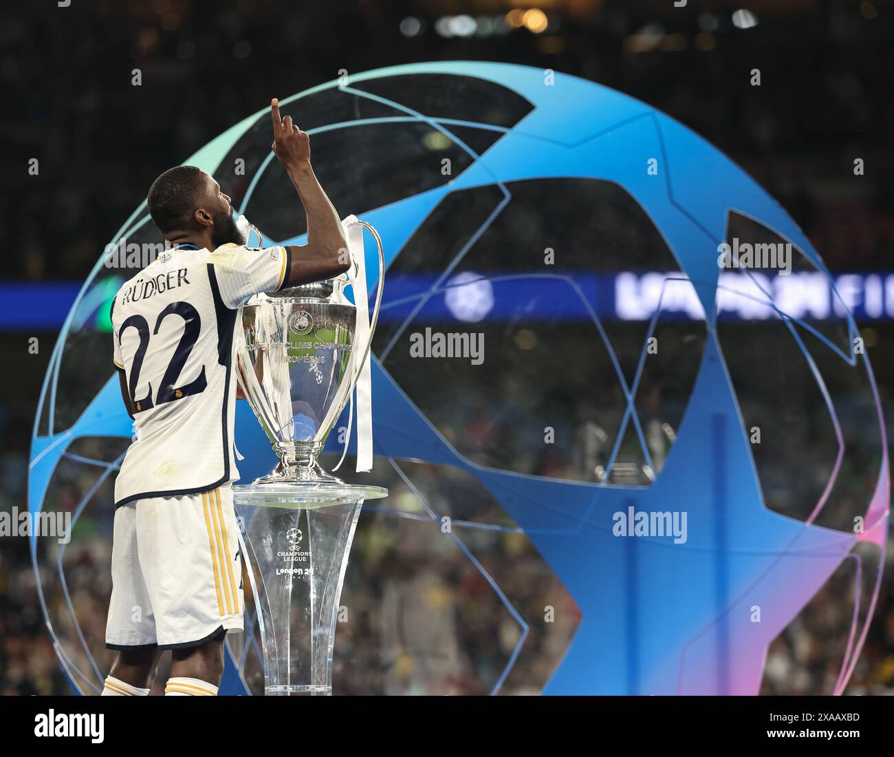 Antonio Rudiger (Real Madrid) with the trophy after the UEFA Champions ...