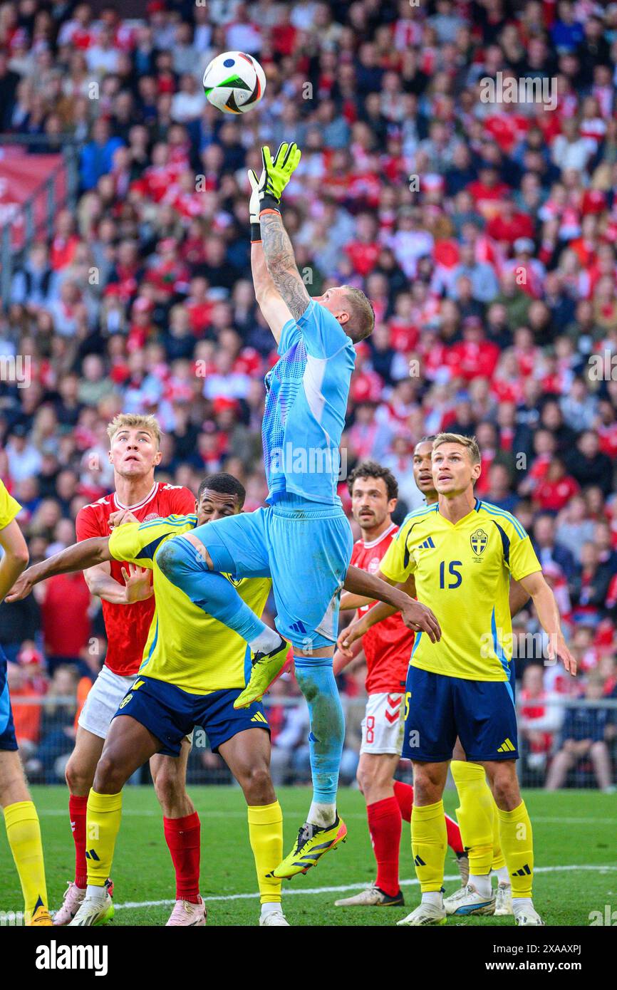 Copenhagen, Denmark. 5 June, 2024. Pictured left to right, 9 (DEN ...