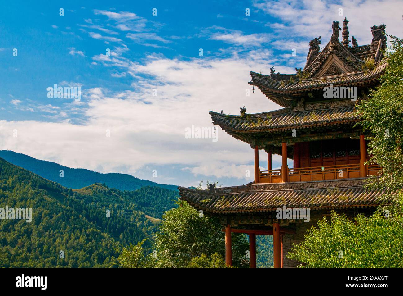 The monastery complex of Wudai Shan (Mount Wutai), UNESCO World ...