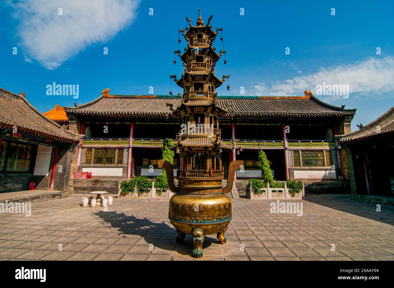 The monastery complex of Wudai Shan (Mount Wutai), UNESCO World ...