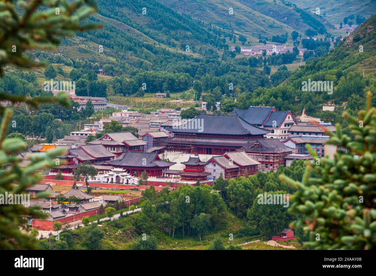The monastery complex of Wudai Shan (Mount Wutai), UNESCO World ...
