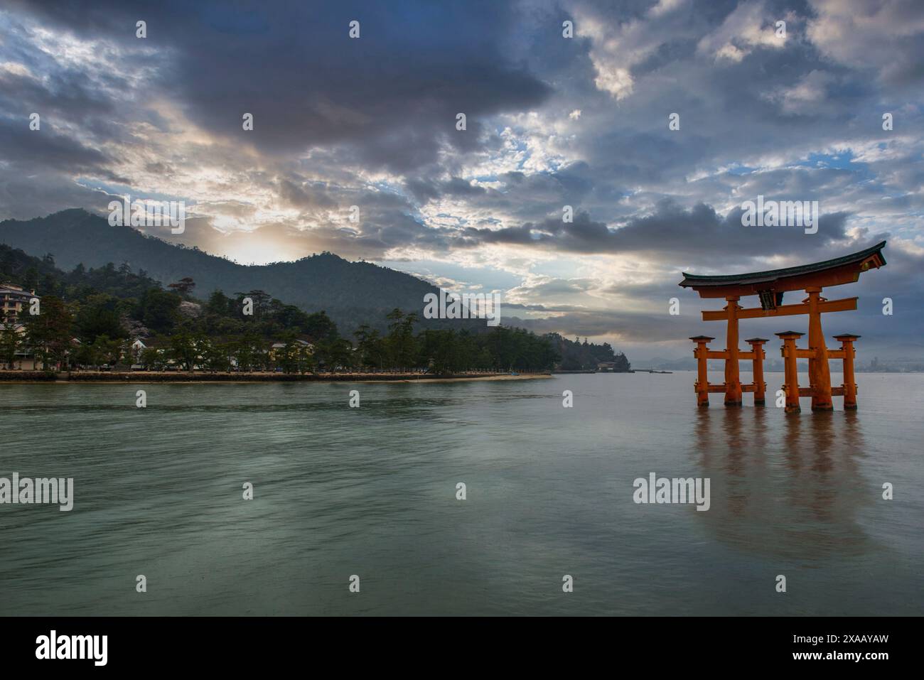 Famous torii gate floating in the water, UNESCO World Heritage Site ...
