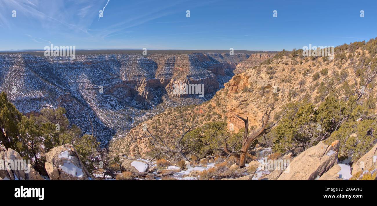 The cliffs of Waldron Canyon west of Hermits Rest in winter, Grand ...
