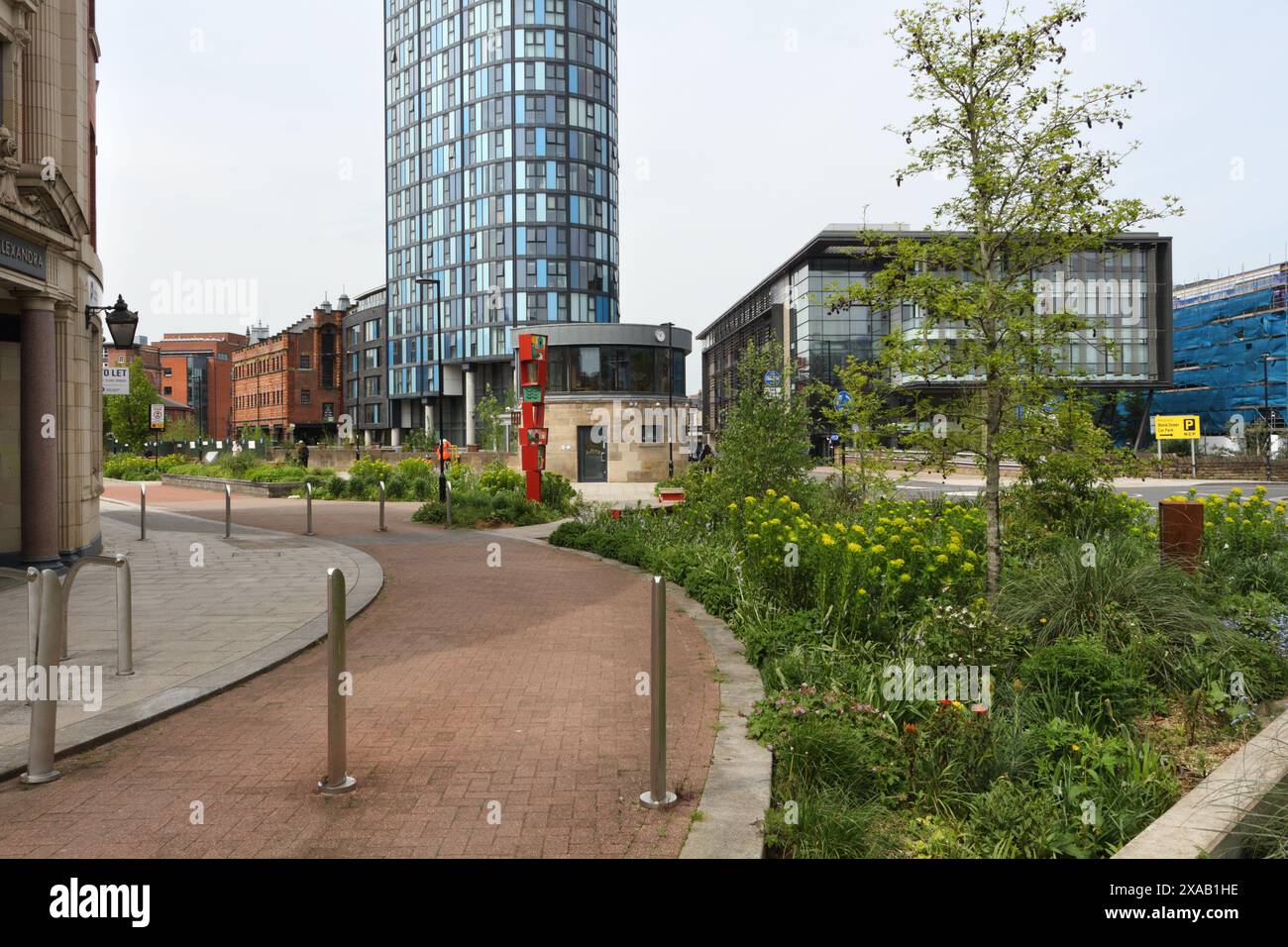 Castlegate Grey to Green Park Sheffield city centre England UK, Inner ...