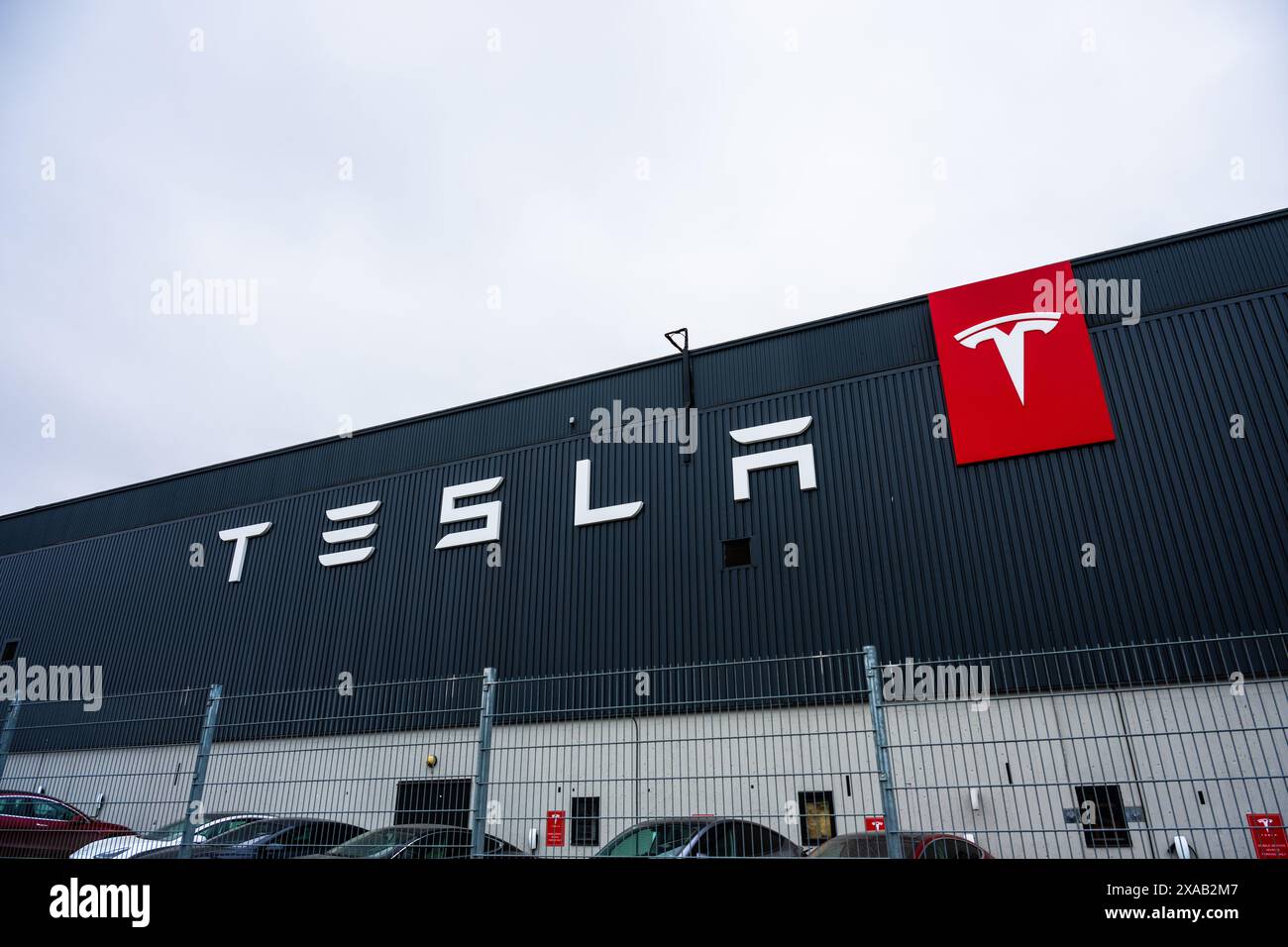 Classic energy logo hi-res stock photography and images - Alamy