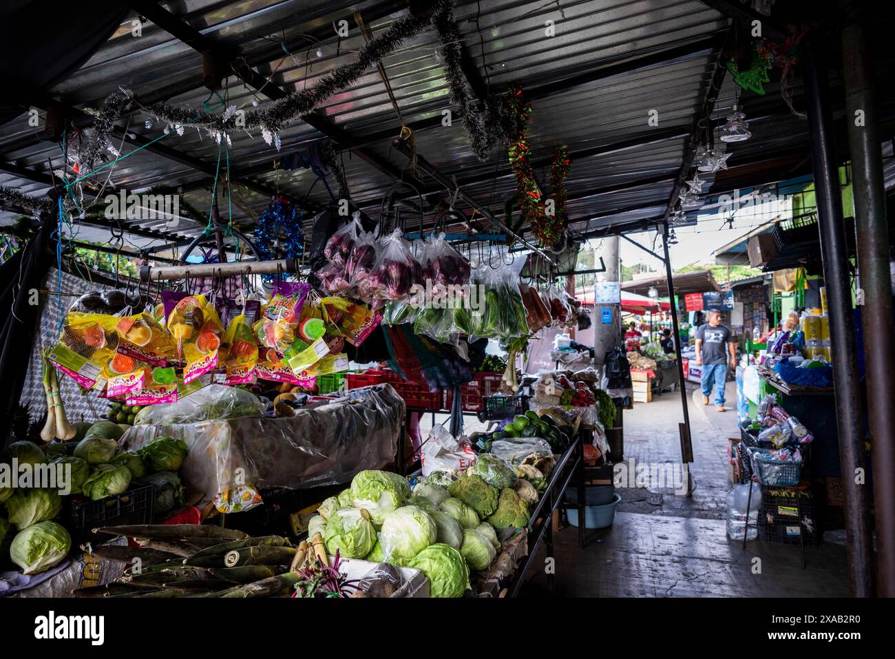 Street vegetable market, Santa Ana, El Salvador Stock Photo - Alamy