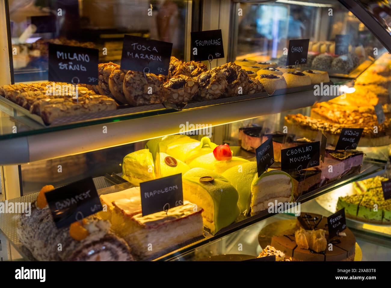 Large selection of cakes and pastries at Linée Café in Uppsala. The ...