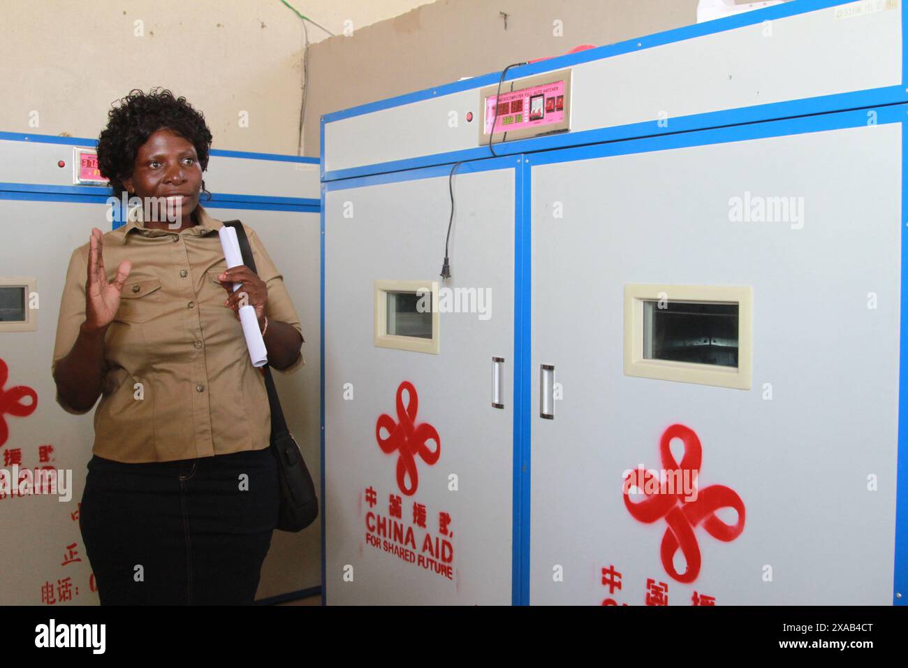 Zvimba, Zimbabwe. 5th June, 2024. A livestock specialist shows ...