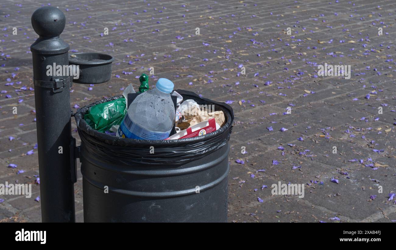 Improper waste disposal hi-res stock photography and images - Alamy