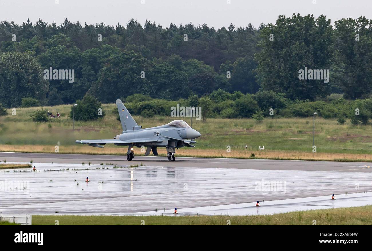 Luftwaffentechnik hi-res stock photography and images - Alamy