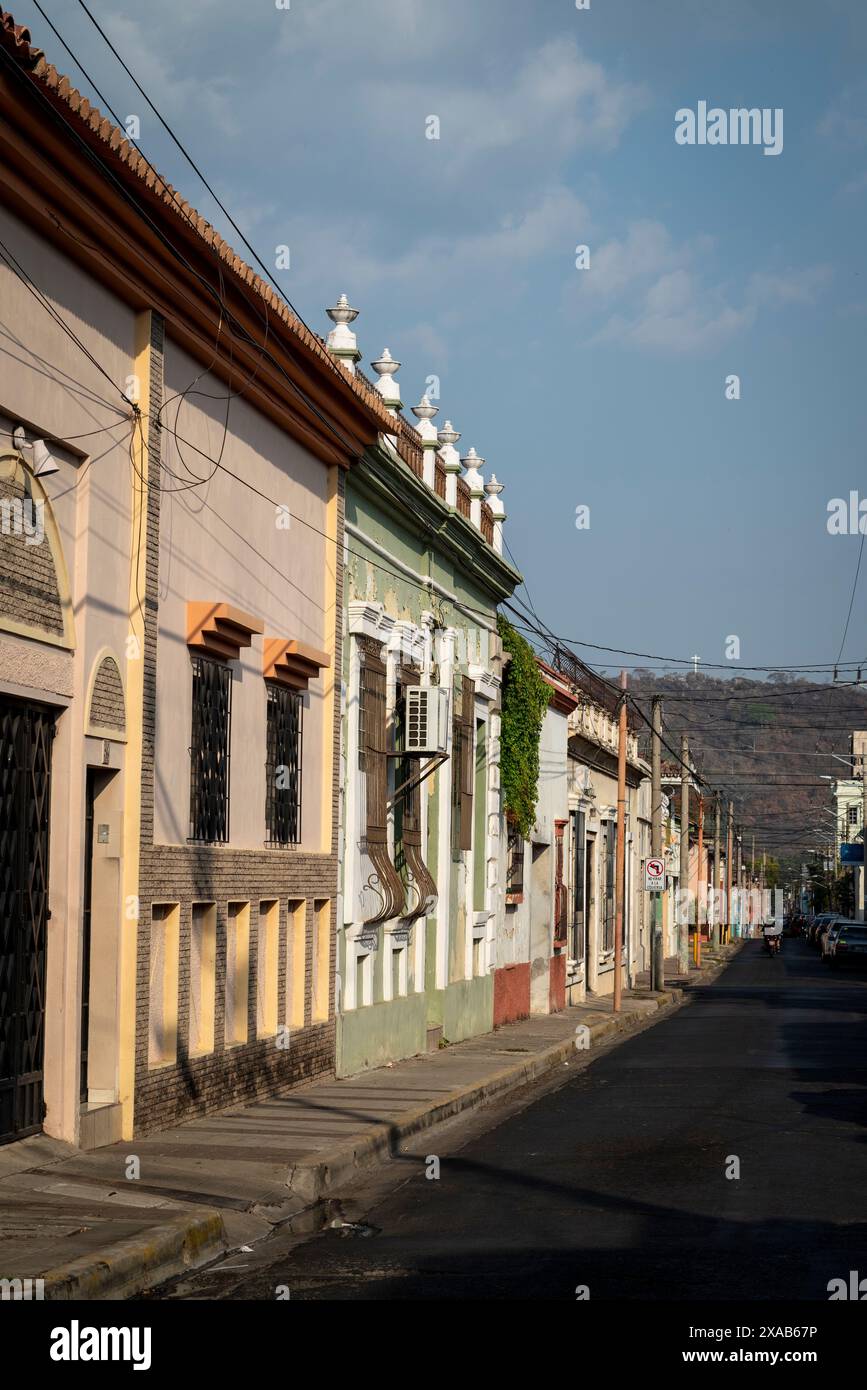 Colourful street in Santa Ana, El Salvador Stock Photo - Alamy