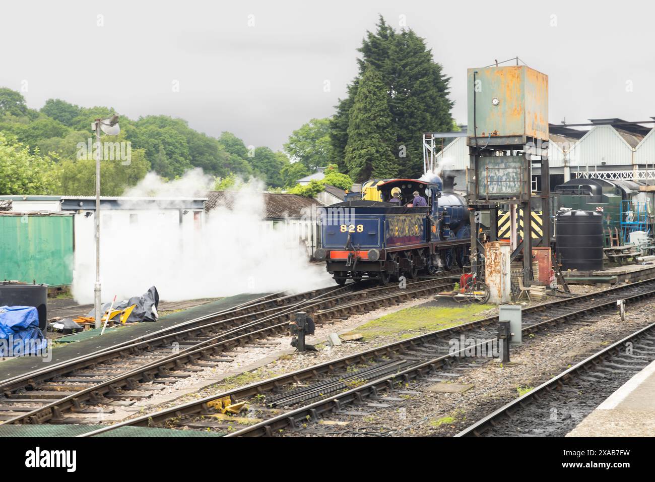 Steam train at Heritage Railway in Tunbridge Wells Stock Photo - Alamy
