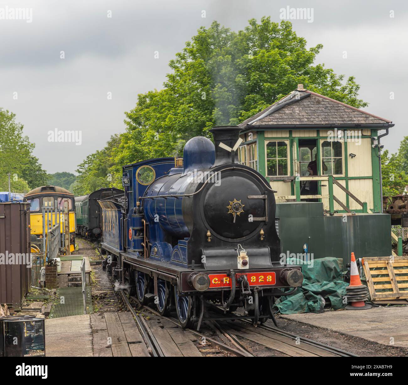 Steam train at heritage railway in Tunbridge Wells Stock Photo - Alamy