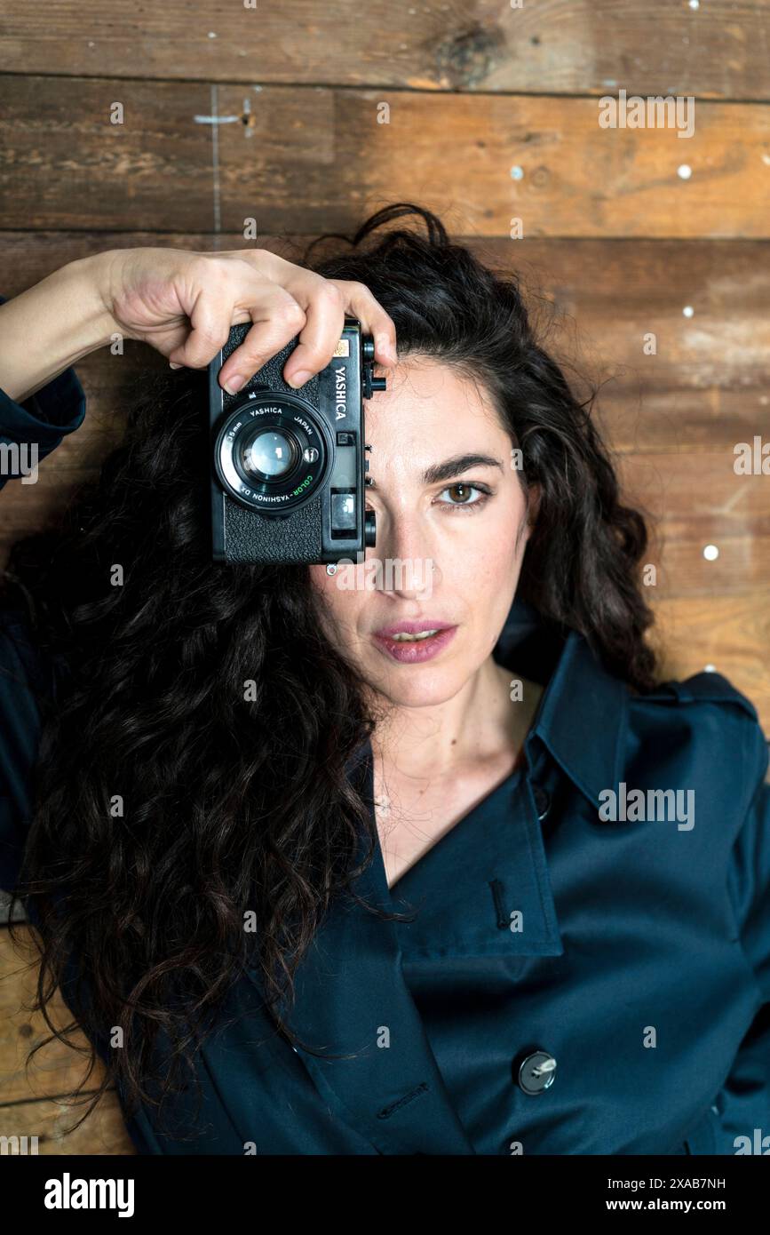 Vintage spy camera hi-res stock photography and images - Alamy