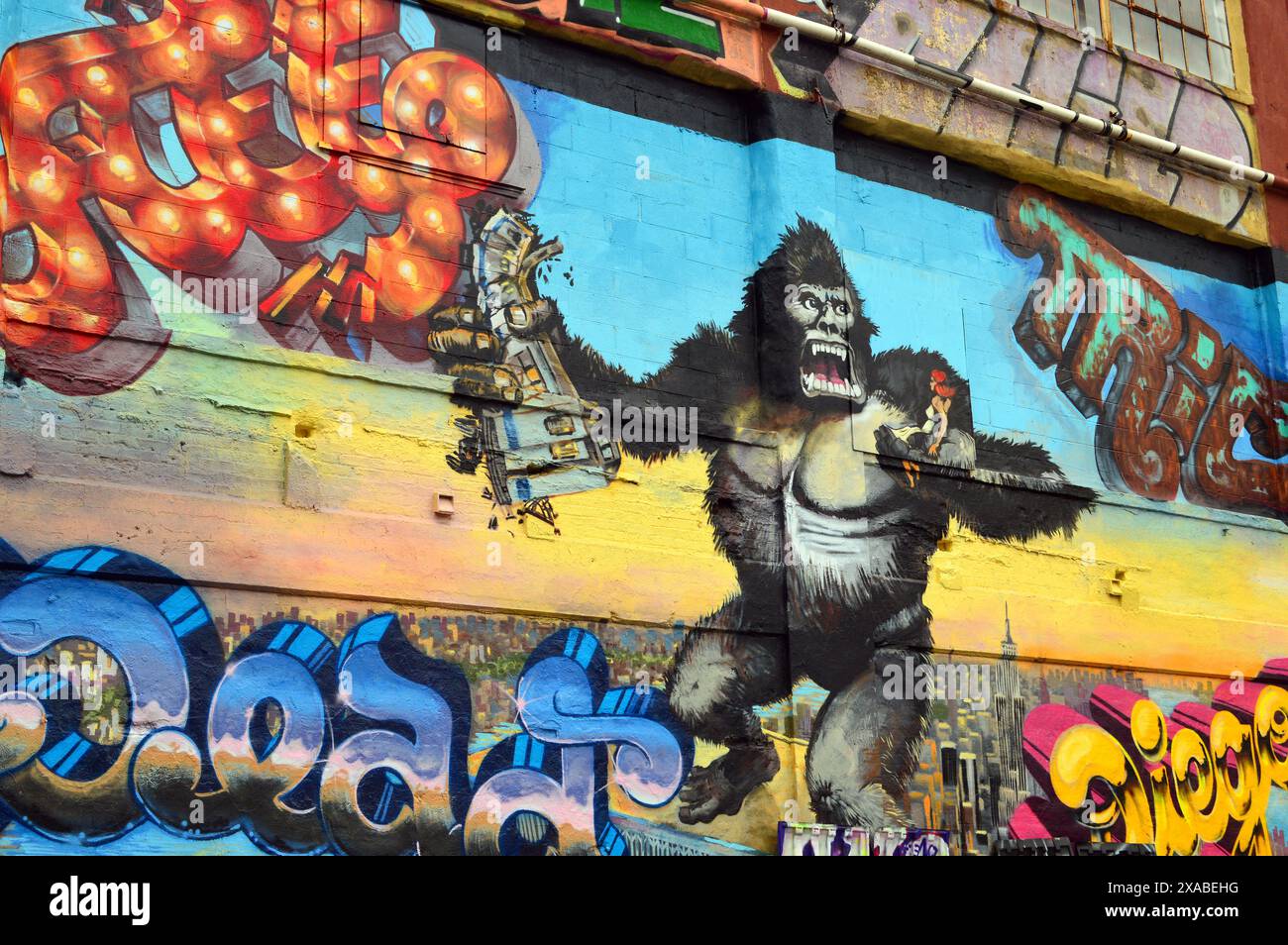 King kong art hi-res stock photography and images - Alamy