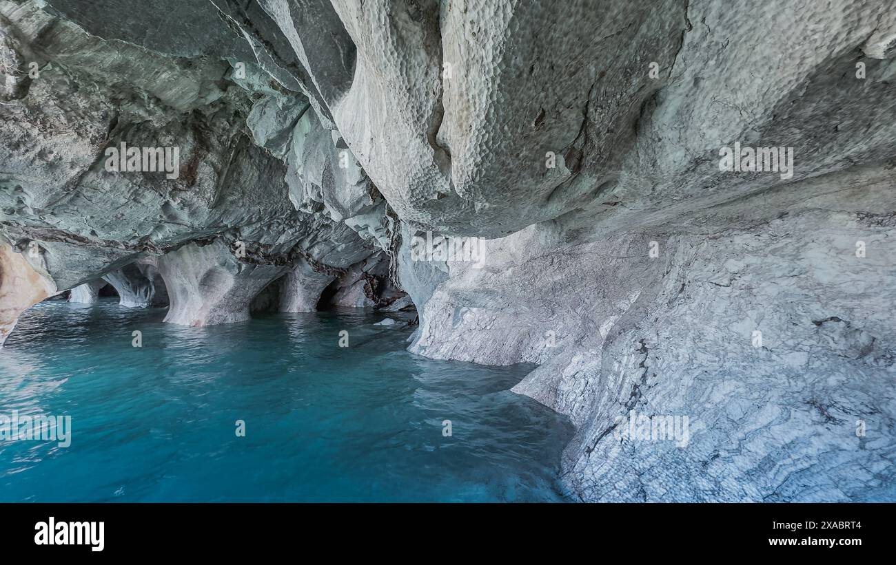 Marble caves general carrera lake hi-res stock photography and images ...